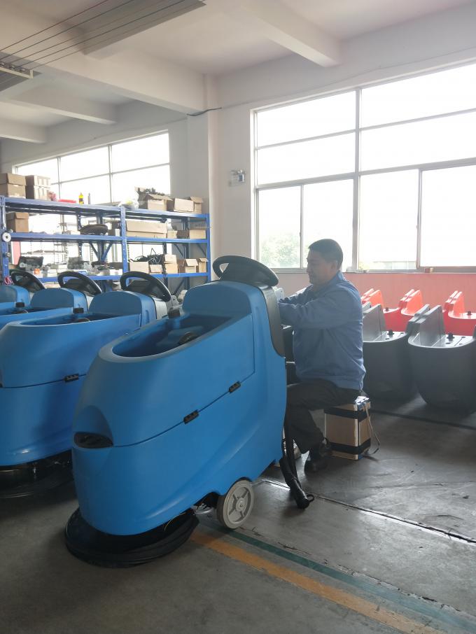 Single Brush Battery Powered Floor sweeper For Workshop Low Noise