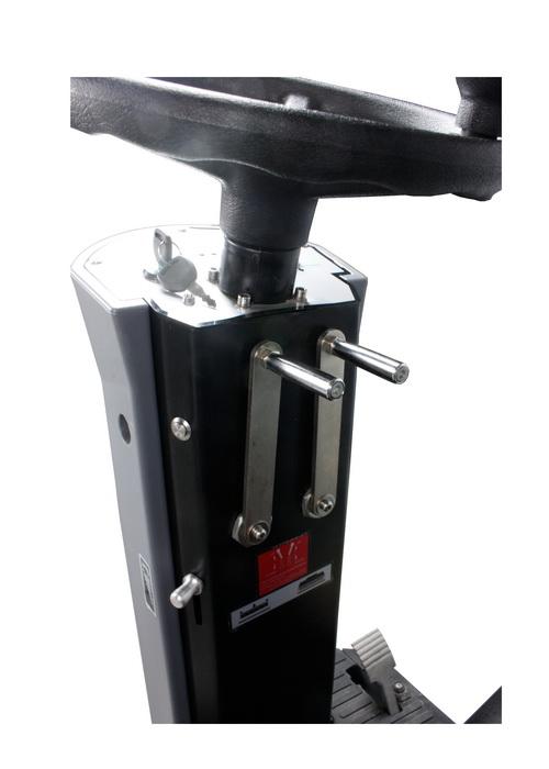 Washer Ride On Floor Scrubber / Durable Hard Surface Floor Cleaner Machine